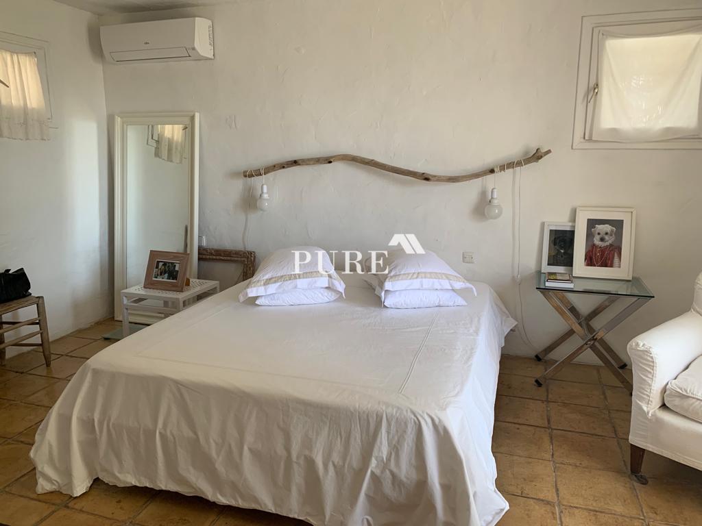 VILLA CON VISTAS PANORÁMICAS, PISCINA Y AMPLIO JARDÍN EN CAN FURNET